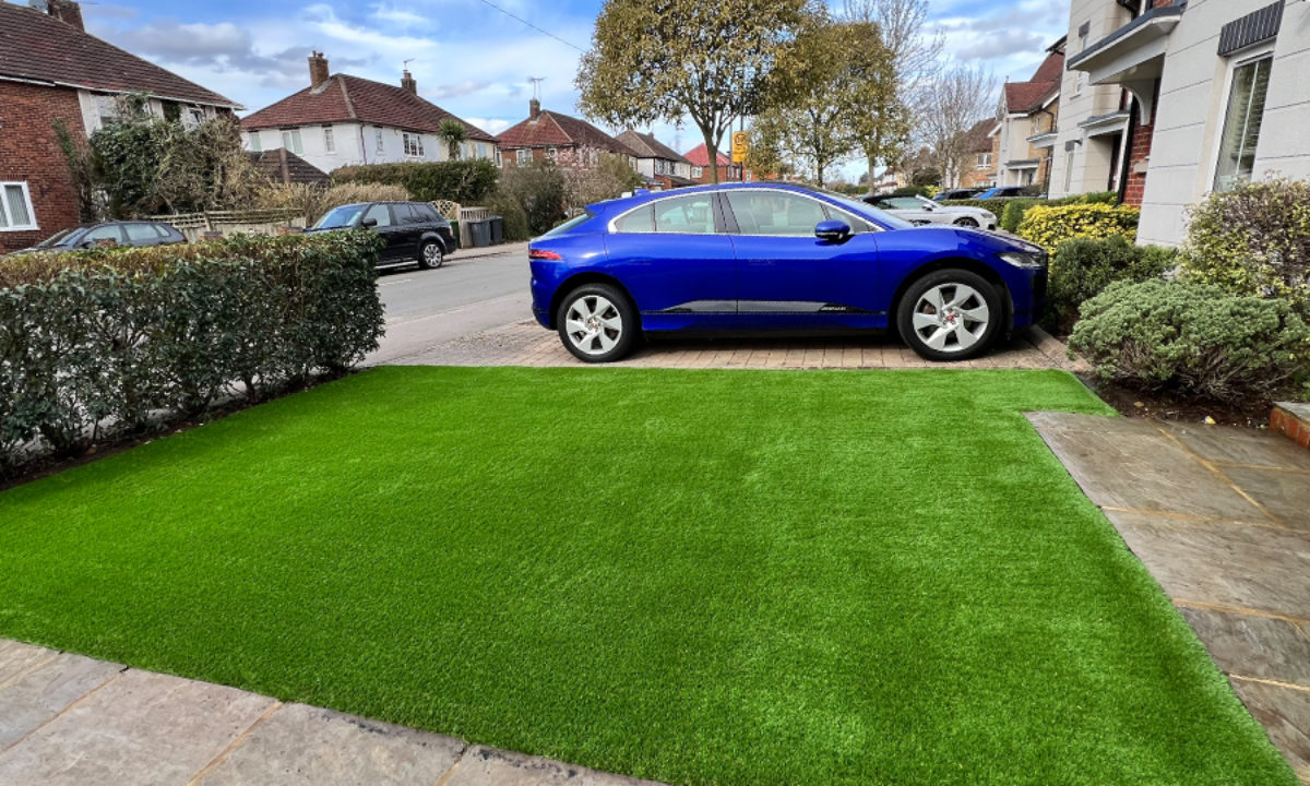 Artificial Grass & Fake Grass Installation in Berkshire